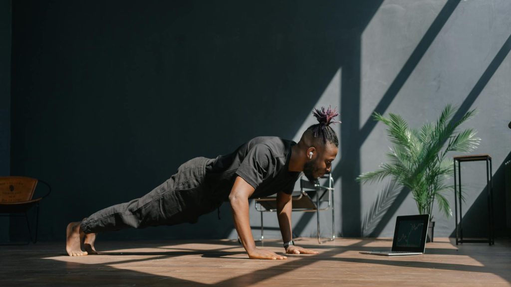 How to Turn Your Morning Coffee Break into a Quick Yoga Session - Quick ...